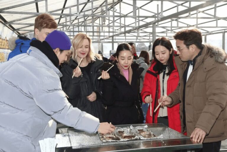 From Seoul: 2026 Hwacheon Sancheoneo Ice Festival Day Tour