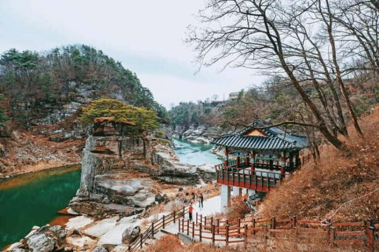 From Seoul: Cheorwon DMZ & 2nd Tunnel One Day Tour