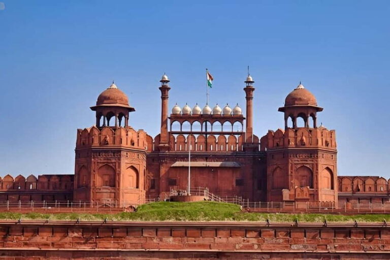 Skip-the-Line Guided Tour of Delhi's Iconic Red Fort