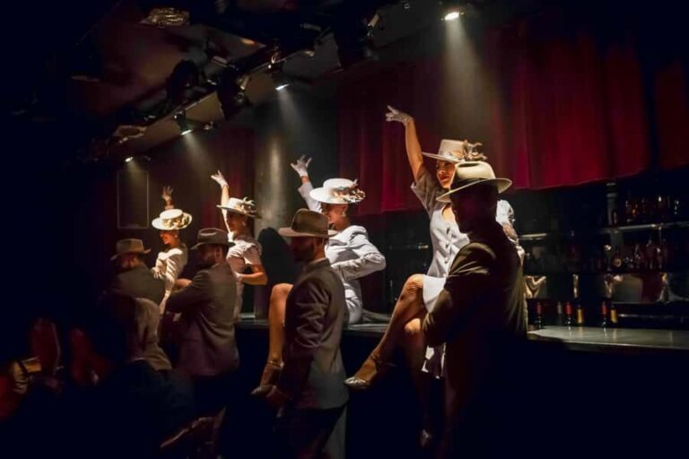 Buenos Aires: Rojo Tango Show with Optional Dinner