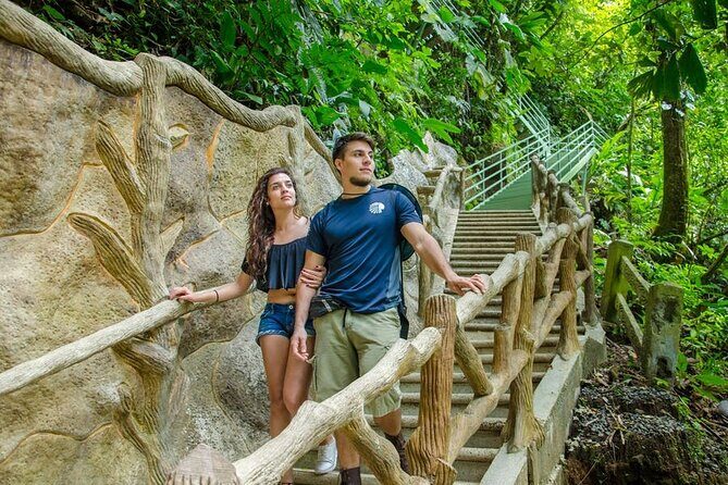 La Fortuna Waterfall & Arenal Volcano Hike