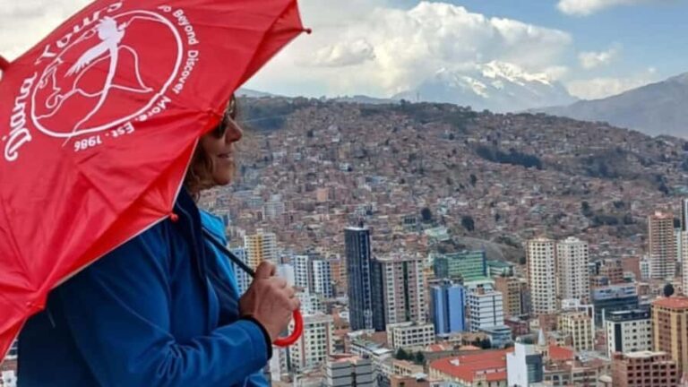 La Paz: Private Vehicle & Guide. City Tour + Moon Valley