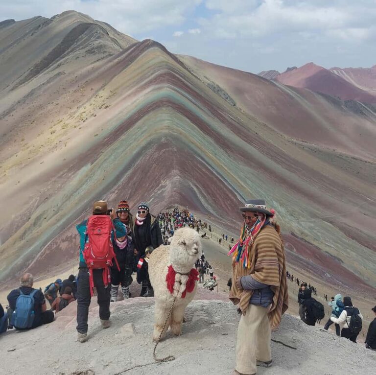 RAINBOW MOUNTAIN TOUR
