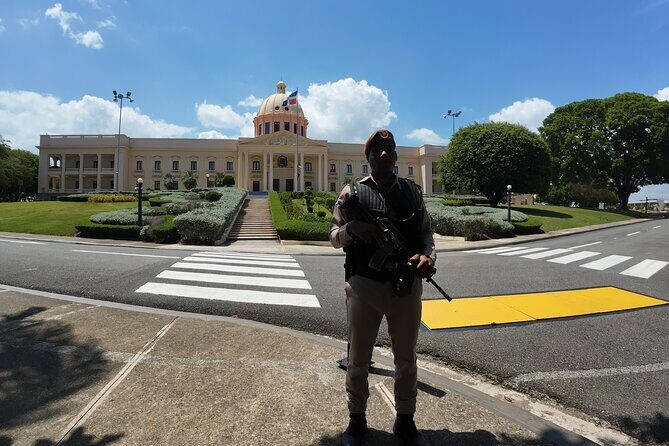 Santo Domingo Colonial City Tour with professional guide