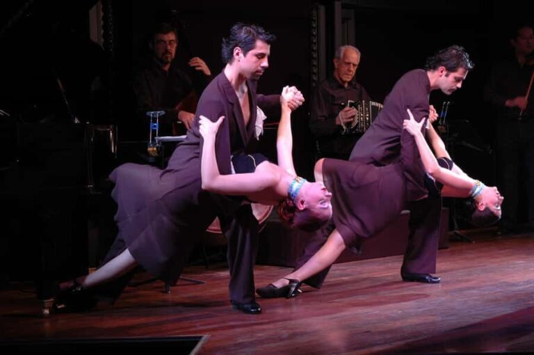 Tango Show at El Querandi with optional Dinner