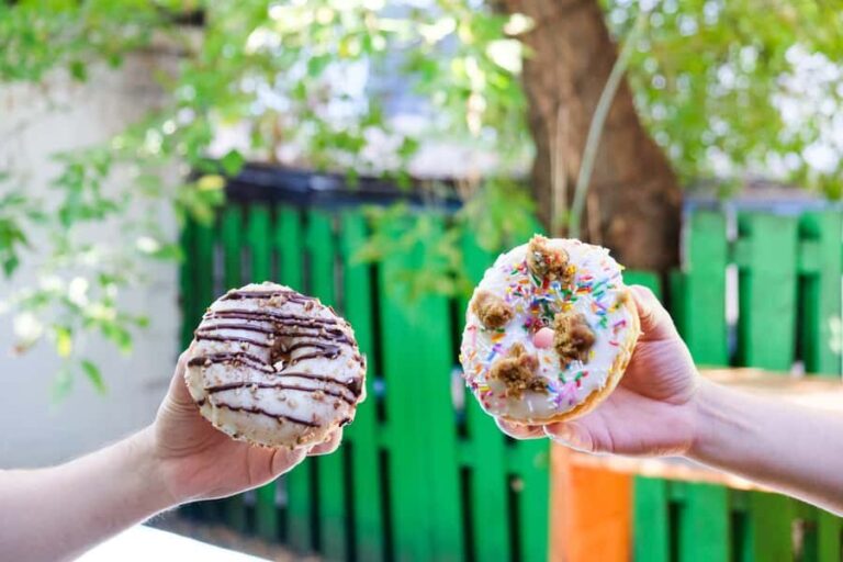 Toronto: Taste Toronto's Best Donuts & Sweet Treats Tour