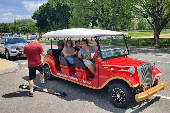 Washington DC Monuments and History Guided Electric Cart Tour
