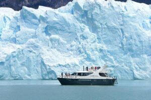 Perito Moreno Glacier Full Day Tour with optional Navigation